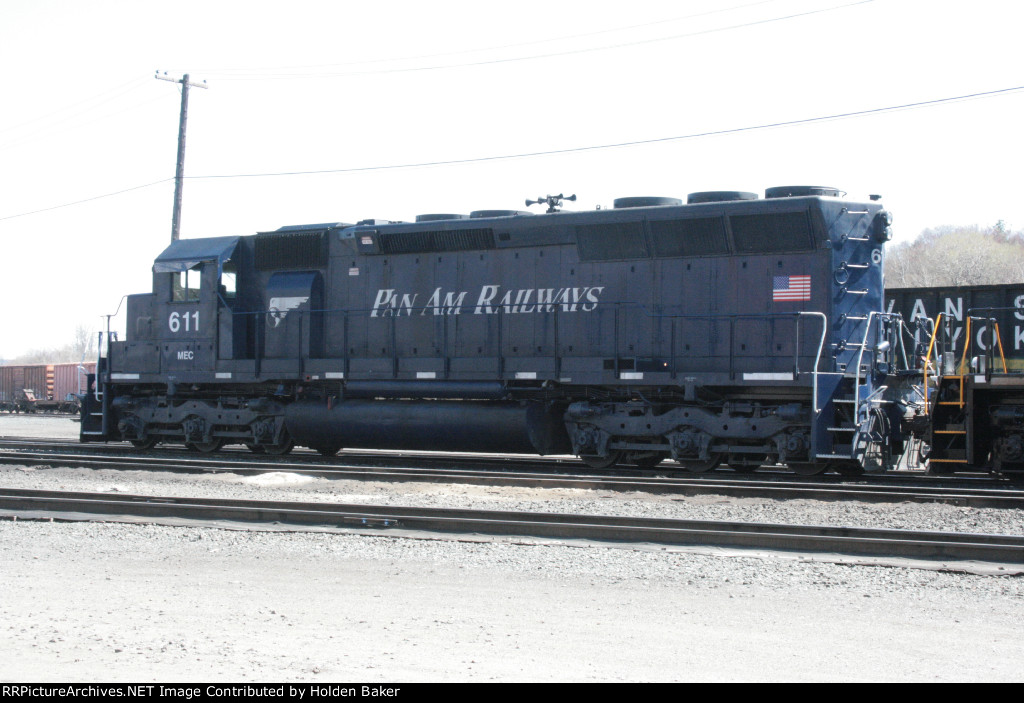 MEC 611 in new Pan Am paint